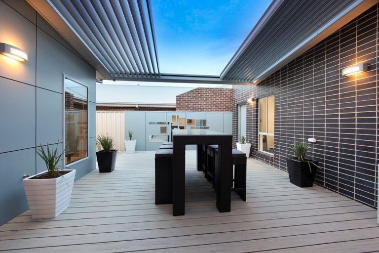Retractable Opening Roof Systems | LouvreTec Tasmania