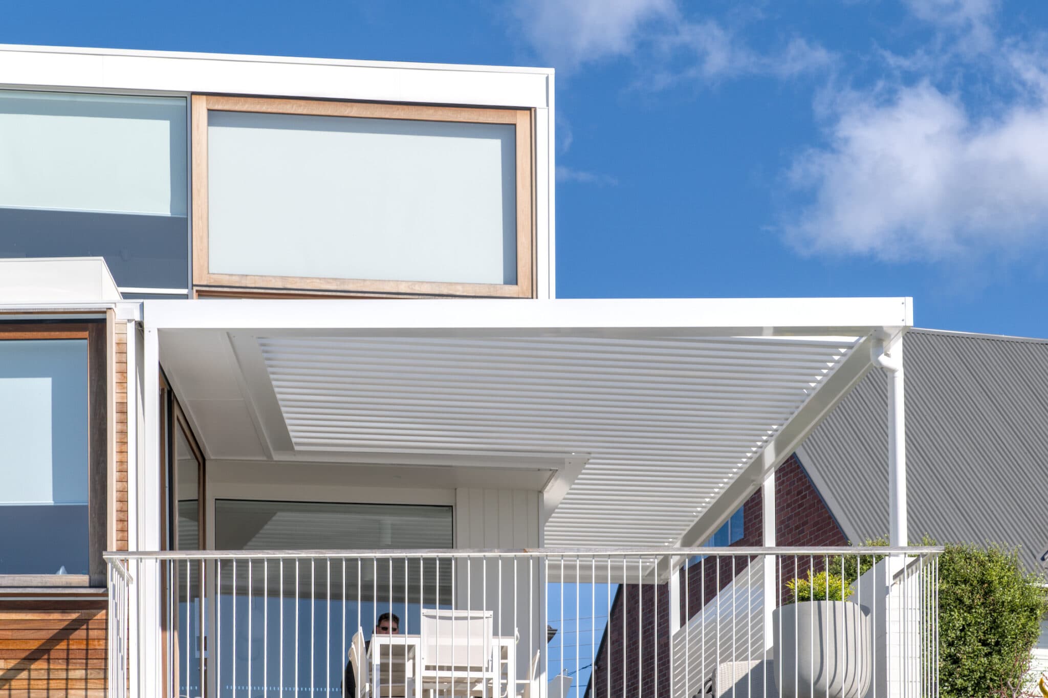 Sandy Bay / LouvreTec Opening Roof | LouvreTec Tasmania